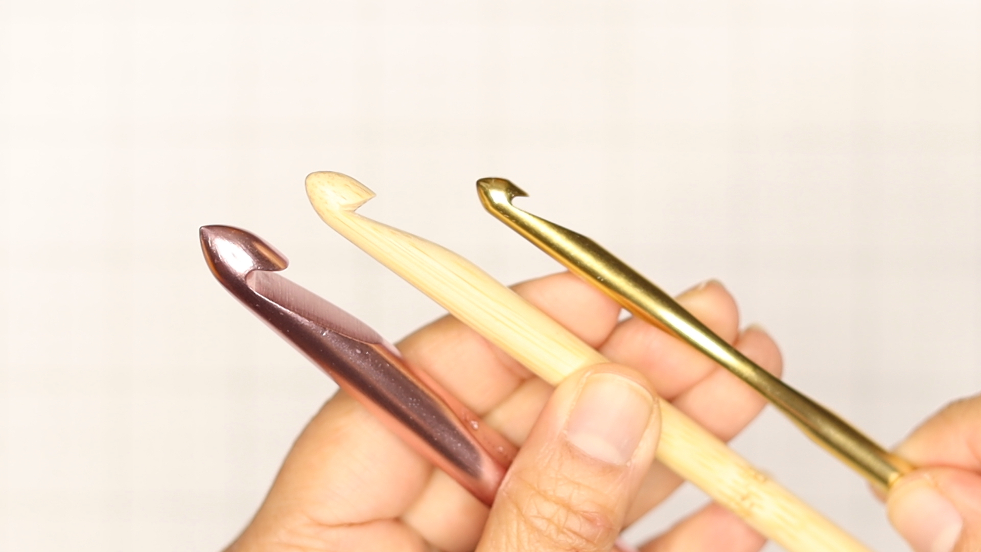 Inline vs tapered crochet hooks: what’s the difference and which should ...